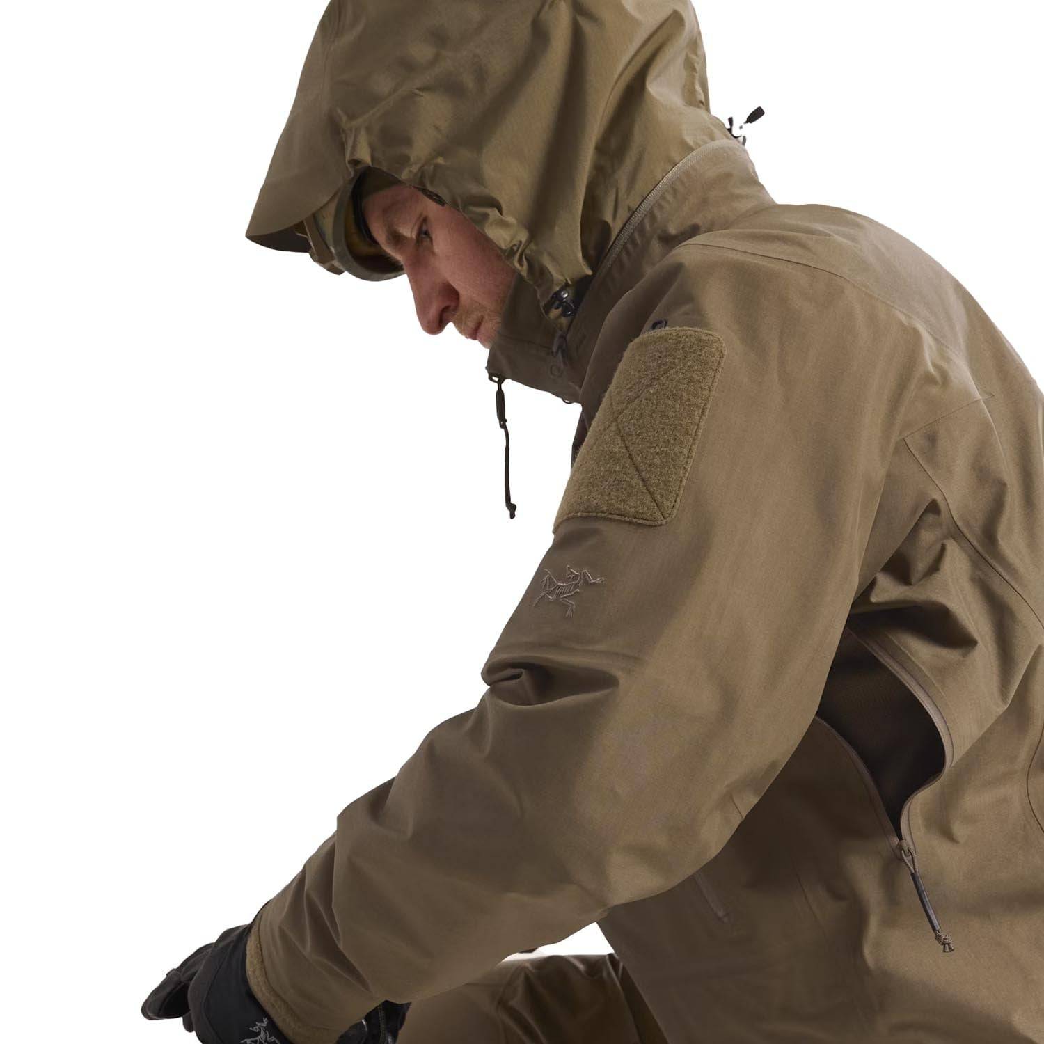 Arc'teryx LEAF Men's Alpha Jacket Gen 2.2 | Galls