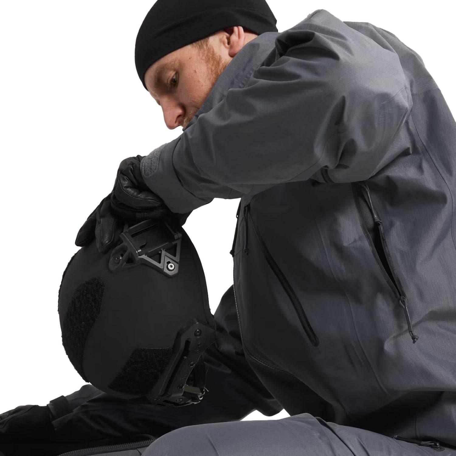 Arc'teryx LEAF Men's Alpha Jacket Gen 2.2 | Galls